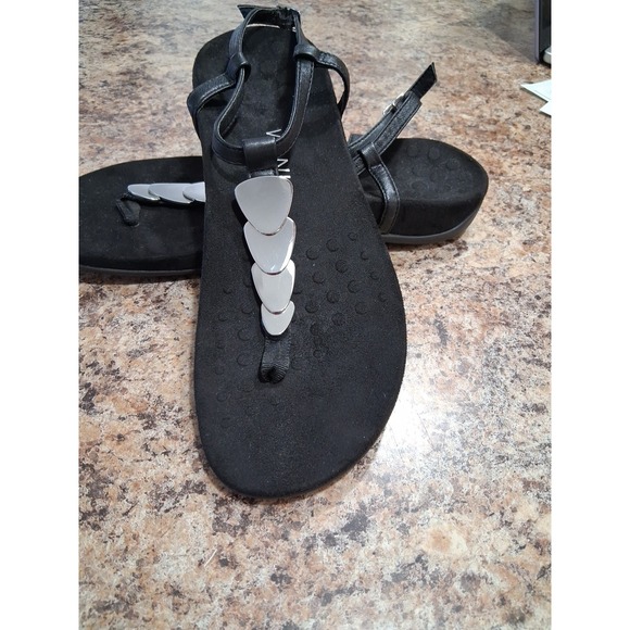 Vionic | Shoes | Vionic Sandals Womens 85 Black T Strap Nala Leather ...